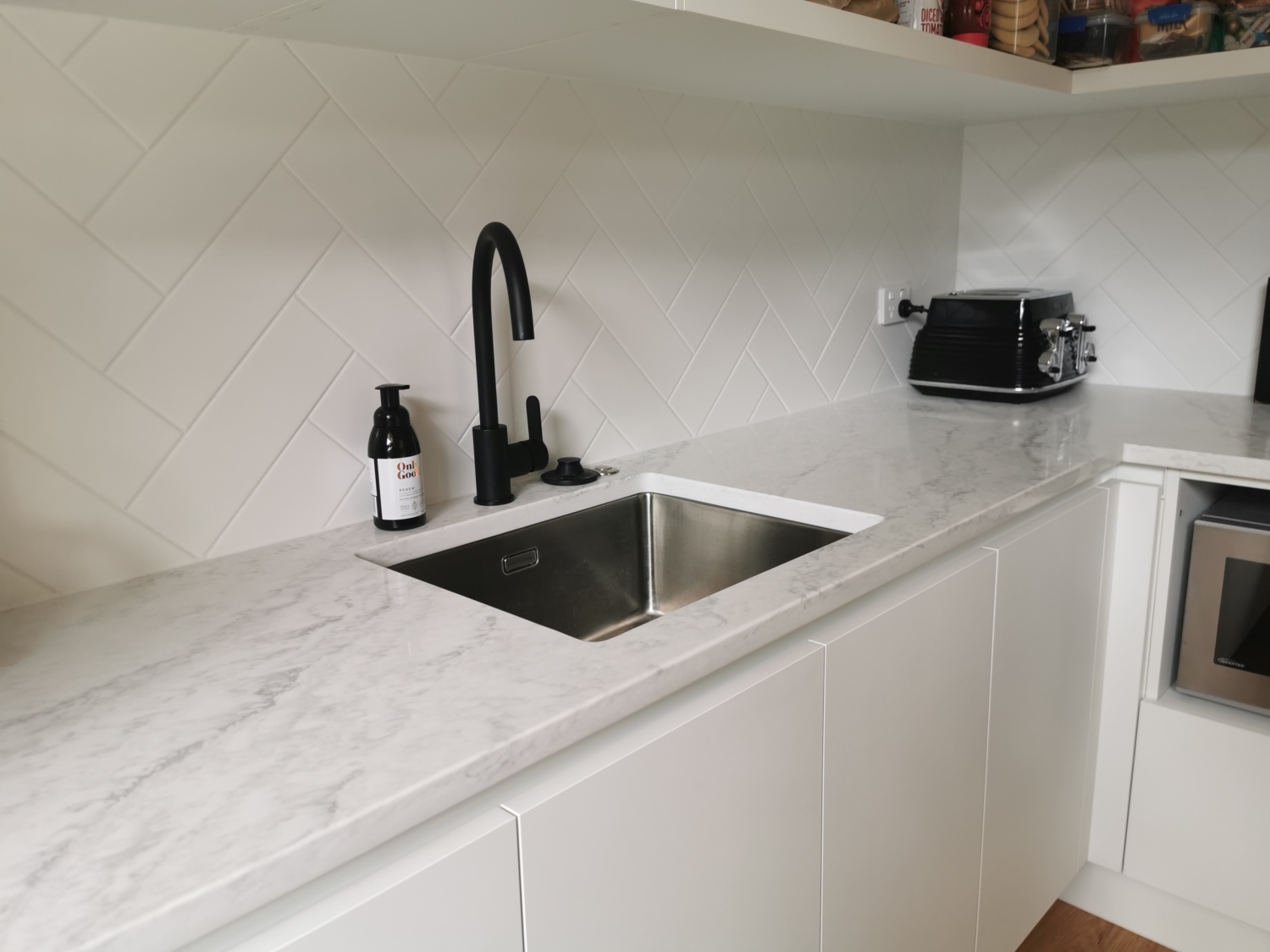 Ossastone -River White - Kitchen Bench tops | Stone Bench tops Auckland